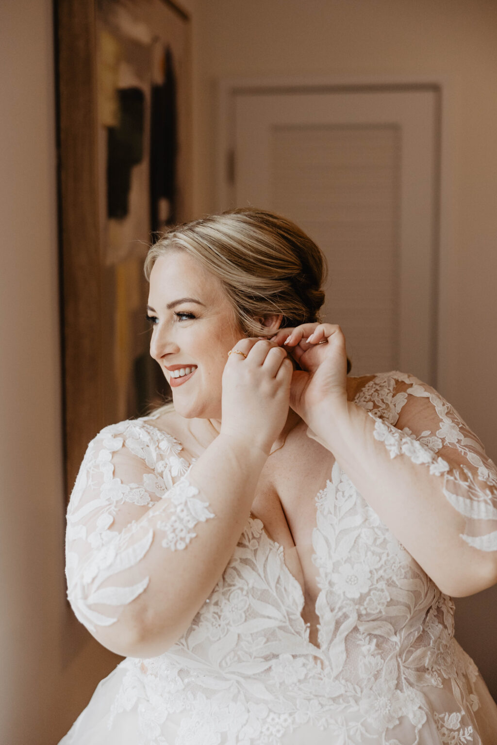 30 Must-Have Wedding Pose Ideas for Your Wedding Day